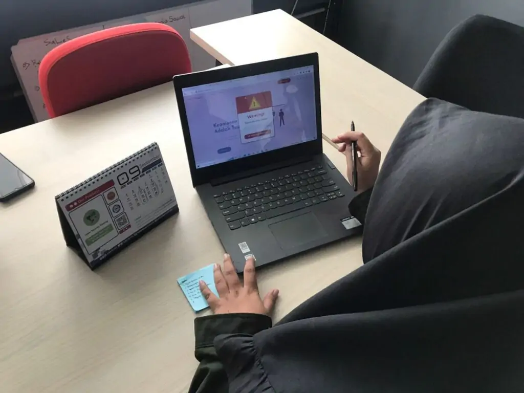 Data Kamu Bocor? Cek dengan Ini! · Widya Security